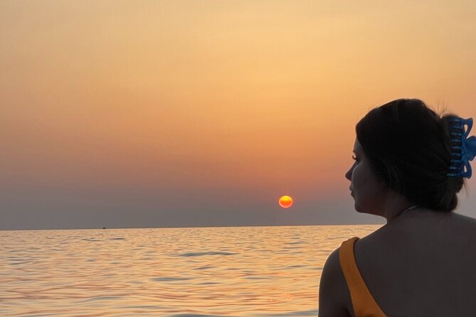 Sunrise in a Stand-up Paddle with Breakfast on board - FAQs