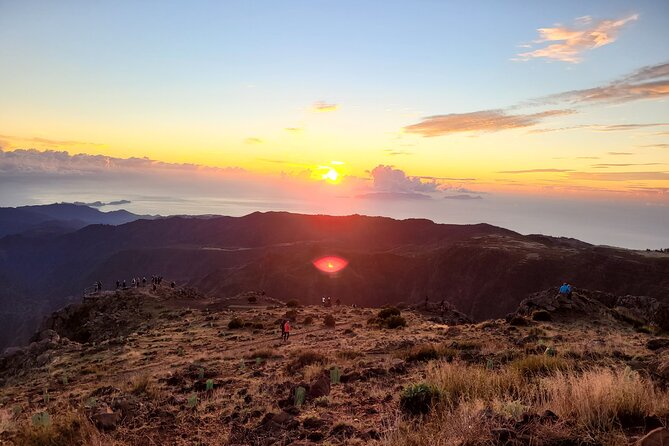 Sunrise in Areeiro Peak - Key Tour Details and Inclusions