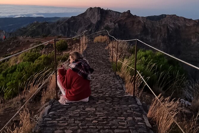 Sunrise in Areeiro Peak - Experiencing Local Culture and Hospitality
