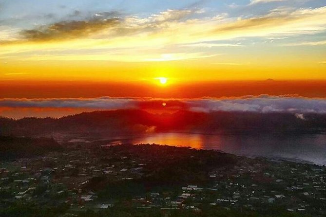 Sunrise mount batur trecking all inclusive - Authentic Experiences and the Crowd Factor