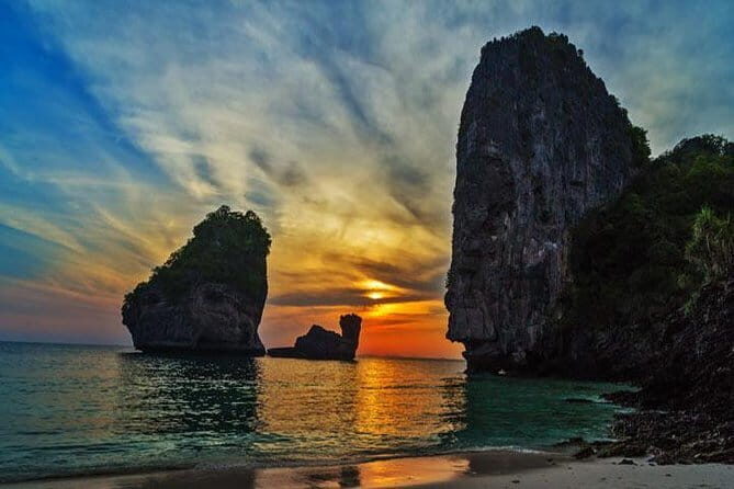 Sunrise Premium Tour to Phi Phi Island by Speed Boat - Introduction