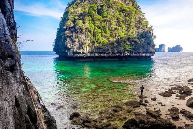 Sunrise Premium Tour to Phi Phi Island by Speed Boat - Key Points