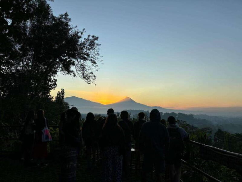 Sunrise Setumbu hill, Borobudur, Merapi Volcano & Prambanan - FAQ