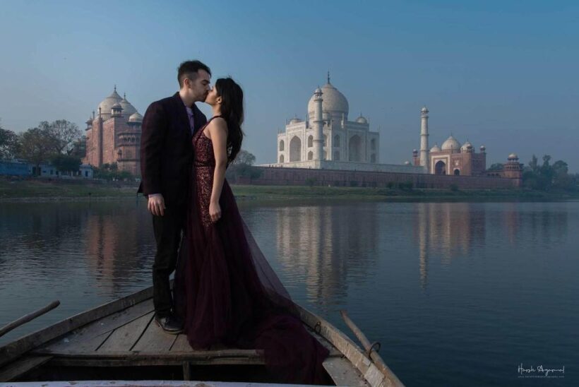 Sunrise Taj Mahal, Agra Fort & Mehtab Bagh Tour by Tuk Tuk - Detailed Breakdown of the Itinerary