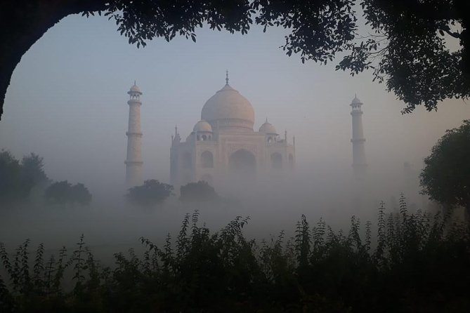 Sunrise tour to Tajmahal and Agra fort from Delhi - Spending Your Money Well