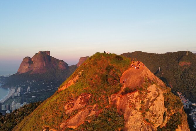 Sunrise Two Brothers Hike in Vidigal - Guide Expertise and Trail Experience