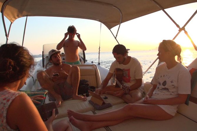 Sunseeker Mohawk 29 Ibiza and Formentera Boat Experience - Sunset Views and Relaxation in Ibiza