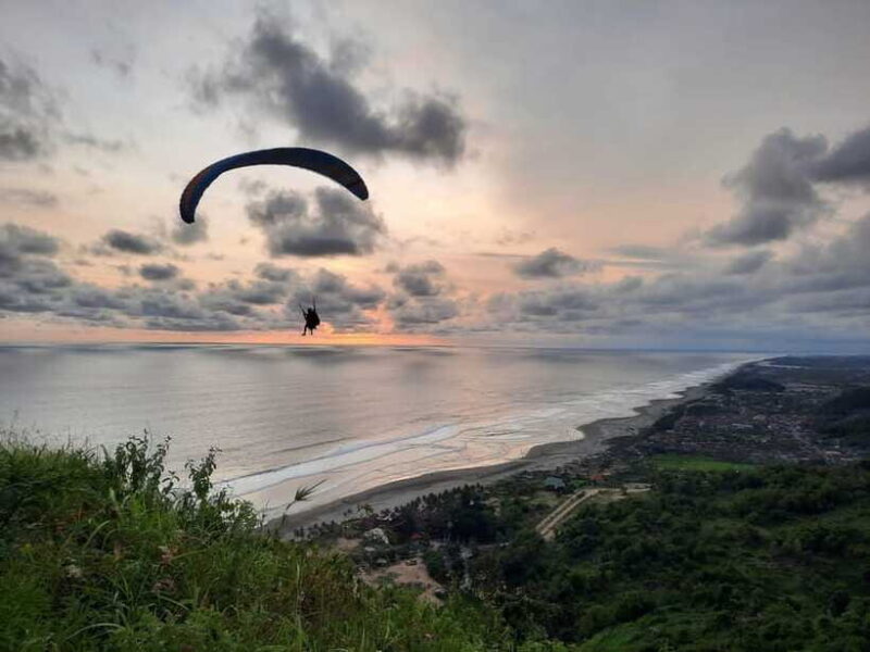 Sunset Adventure at Parangtritis Paragliding - Why Choose This Tour?