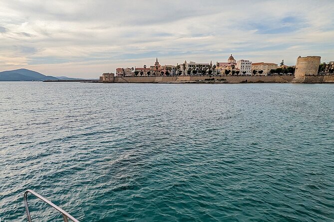 Sunset and Aperitif on a Sailing Boat in Alghero - Meeting and Navigation Details