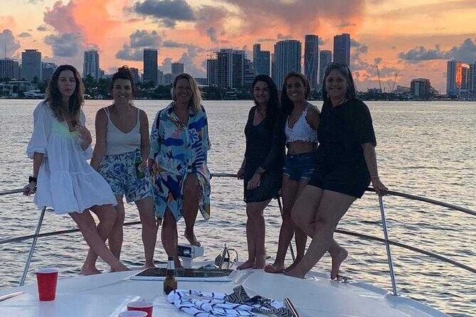 Sunset and Night Cruise of the Miami Bay Skyline on a Yacht - FAQs