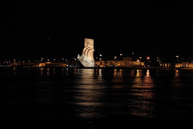 Sunset and Night Cruise With Champagne - Tour Highlights and Inclusions