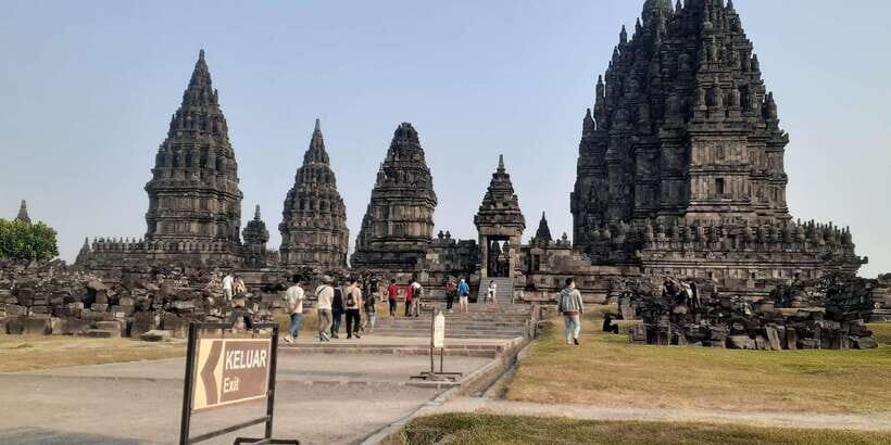 Sunset at Prambanan & Including Ticket Ramayana Ballet Show - Discovering Prambanan in the Afternoon
