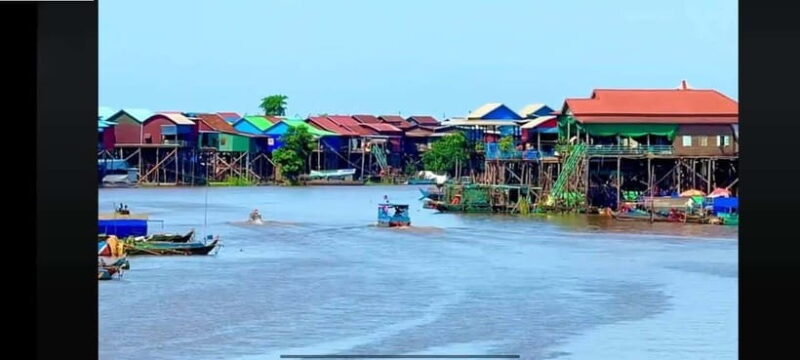 Sunset at the Floating Village on the Gigantic Lake - Key Points