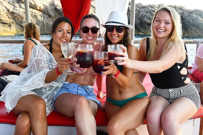 Sunset Beach Tour 3 HS All Inclusive ( Paddle Boards , Kayaks & Snorkeling) - Meeting Point and Pickup Information