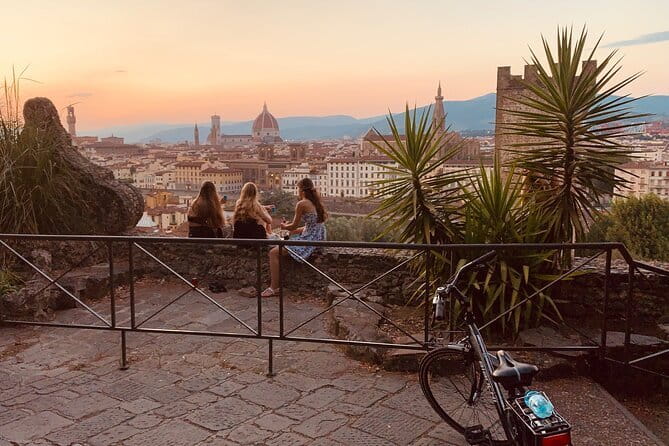 Sunset Bike tour of Florence &Rose Garden & Piazzale Michelangelo - Key Points