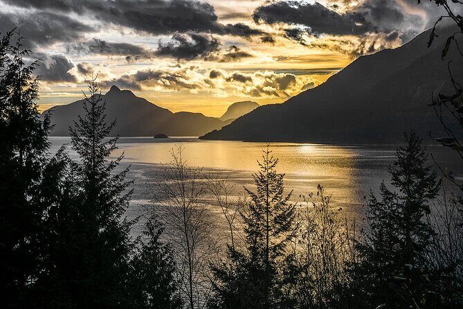 Sunset Boat Cruise in Vancouver - FAQ