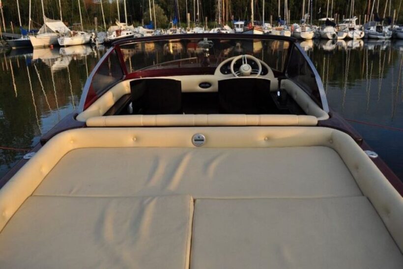 Sunset Boat Ride at Lake Trasimeno with Aperitif or Dinner - FAQ