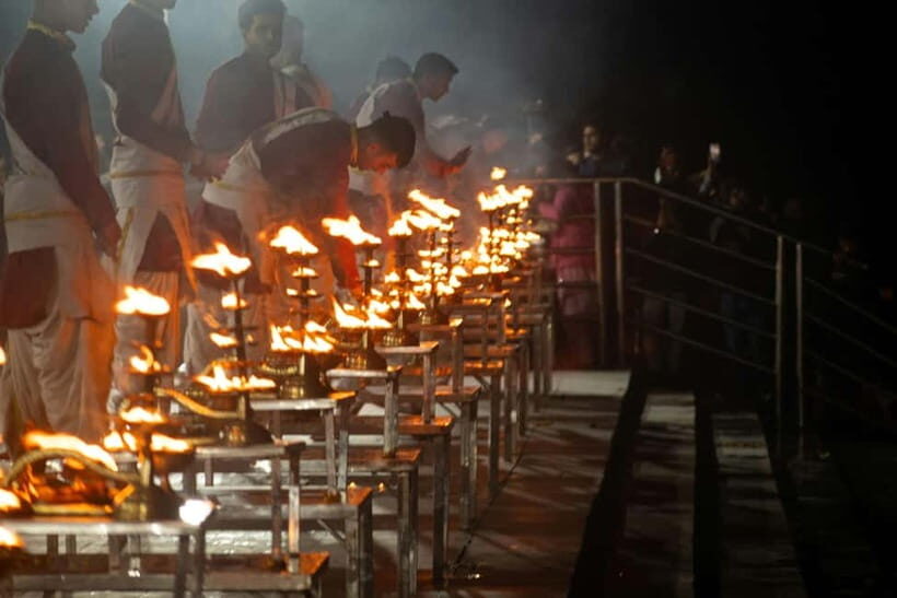 Sunset Boat Ride with Evening Aaarti ceremony varanasi - Key Points
