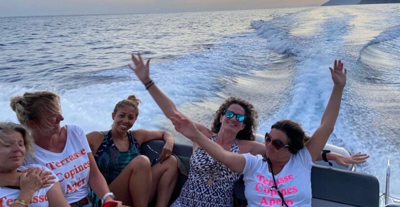 Sunset Boat Tour with Aperitivo & swim in natural park - Key Points