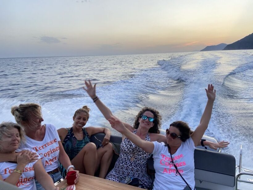Sunset Boat Tour with Aperitivo & swim in natural park - FAQ