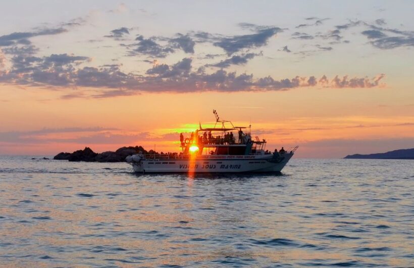 Sunset Boat Trip Visit, natural reserve coast - Itinerary Breakdown