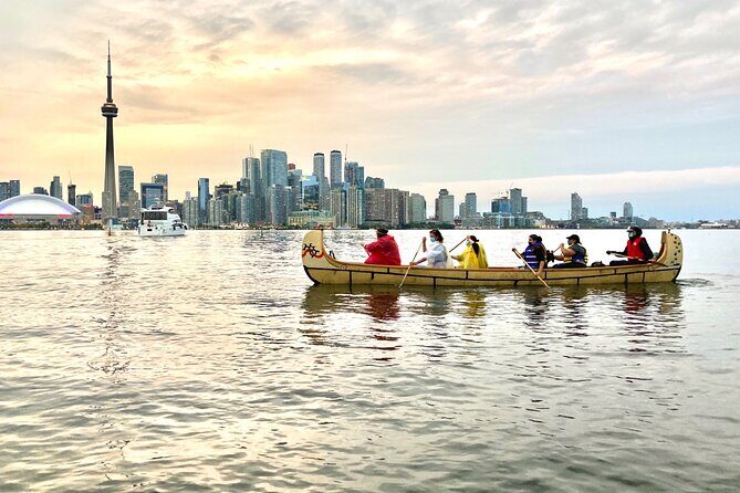 Sunset Canoe Tour of the Toronto Islands - Why You Should Consider This Tour