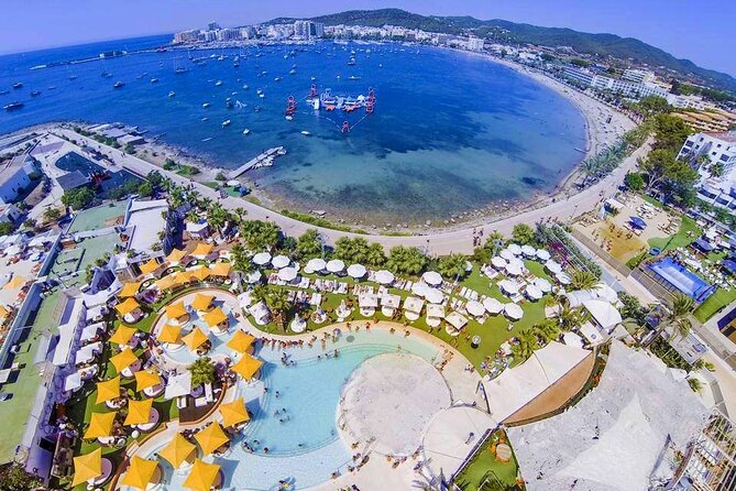 Sunset Catamaran Expedition in Front of Cafe Mambo - Whats Included