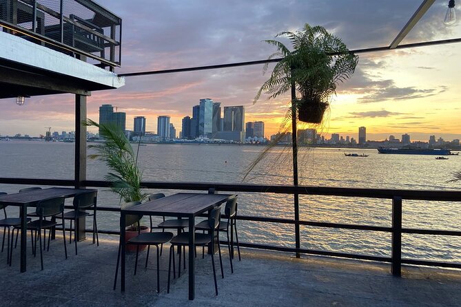 Sunset Cruise: Best view on 3 floors boat & English speak guide - Authenticity and Experience