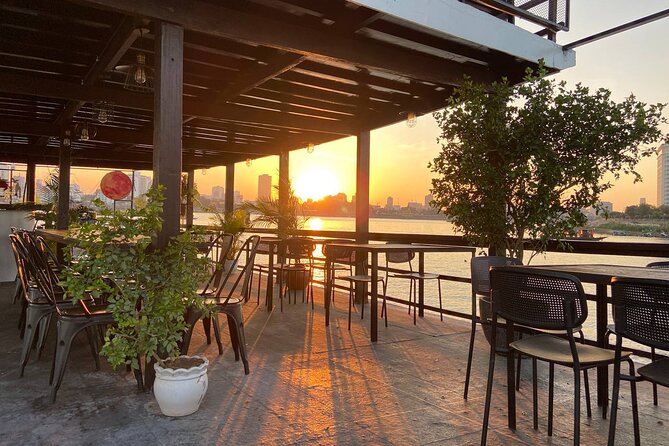 Sunset Cruise: Best view on 3 floors boat & English speak guide - FAQ