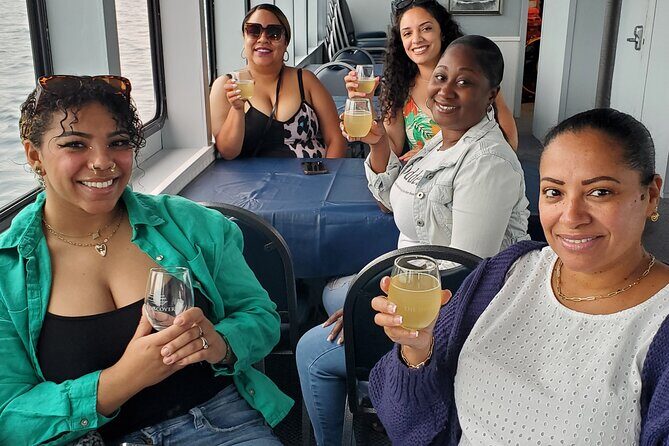 Sunset Cruise Experience on West Grand Traverse Bay - FAQ