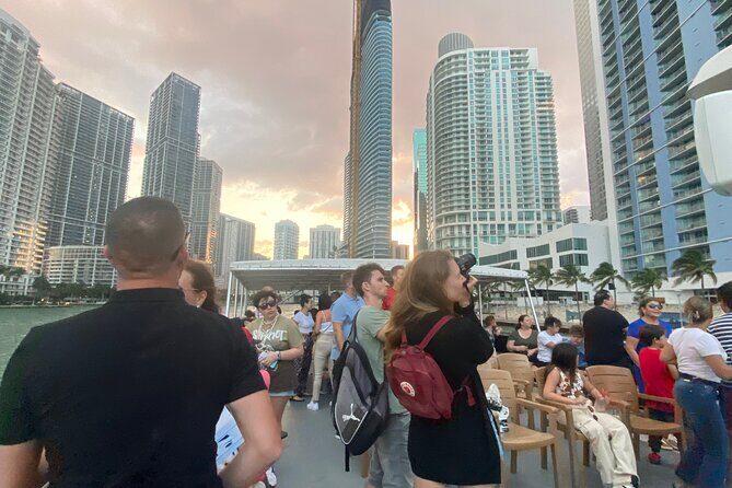 Sunset Cruise of Biscayne Bay Millionaire Homes & Cash Bar - Authentic Experiences from Fellow Travelers