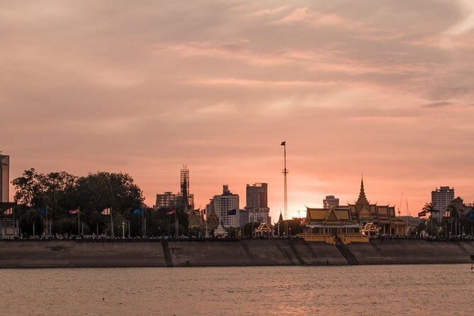 Sunset Cruise on the Mekong - What the Reviews Say