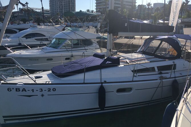 Sunset Cruise With Open Bar of Cava - Capturing Memorable Moments