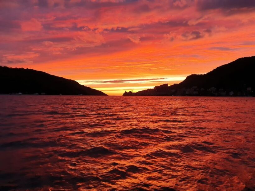 Sunset dinner boat tour in the Gulf of Poets - Practical Details and Why They Matter