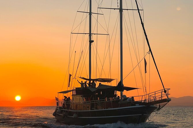 Sunset Dinner Cruise: Sunset, Swim, Drinks, and Dinner Onboard - Exploring the Saronic Islands