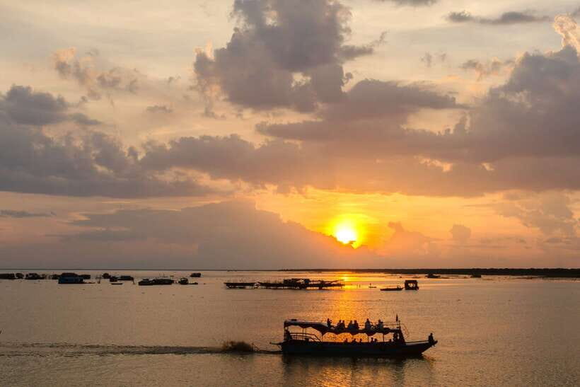 Sunset Dinner Tour: Tonle Sap Lake Floating Village - Key Points