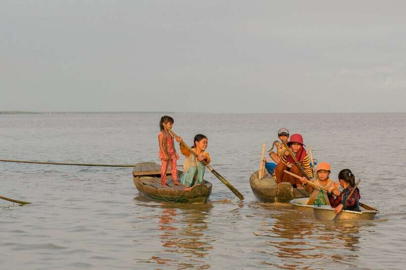 Sunset Dinner Tour: Tonle Sap Lake Floating Village - An Overview of the Experience