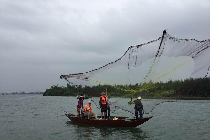 Sunset Eco and BBQ Dinner in Cruise Boat - What Travelers Are Saying