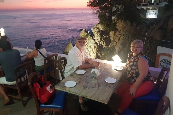 Sunset + High Cliff Divers La Quebrada at La Perla - Only Drinks - Authenticity and Genuine Connection
