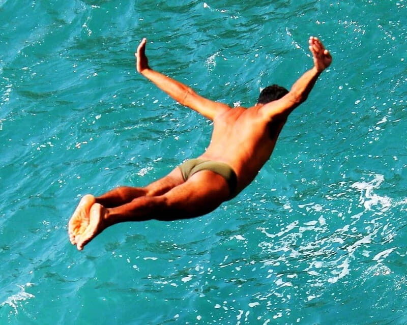 *Sunset High Diver Show 3Course Dinner 2 Drinks Diff Options - Introduction to the Experience