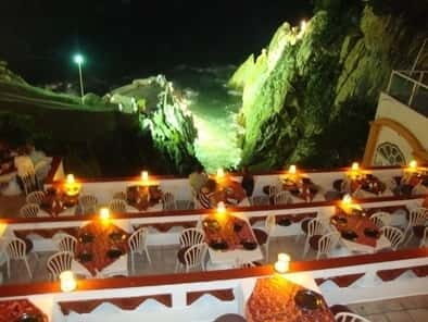 *Sunset High Diver Show 3Course Dinner 2 Drinks Diff Options - The Dining Experience