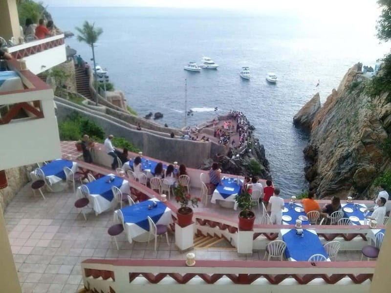 *Sunset High Diver Show 3Course Dinner 2 Drinks Diff Options - Who Would Enjoy This Tour?