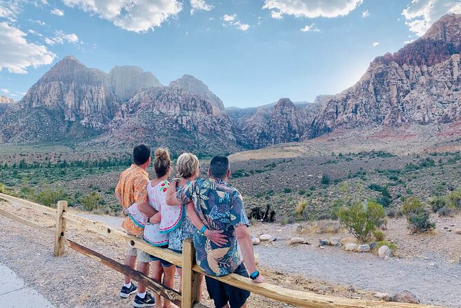 Sunset Hike and Photography Tour Near Red Rock With Optional 7 Magic Mountains - Exploring the Scenic Red Rock Canyon