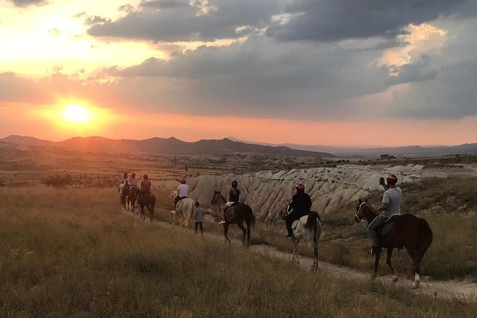 Sunset Horsebackriding-Tour Through the Valleys of Cappadocia - What to Expect During the Tour
