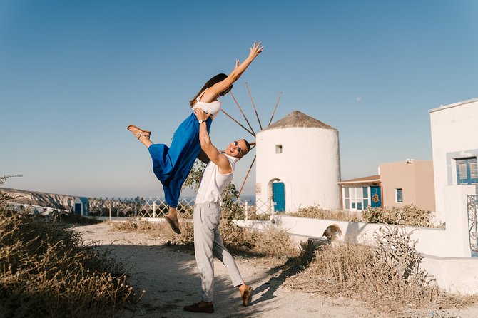 Sunset In Oia & Traditional Villages Bus Tour - Meeting and Pickup Information