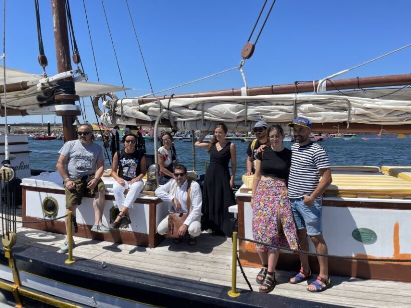 Sunset in schooner sailing Vigo ria - The Experience on Deck