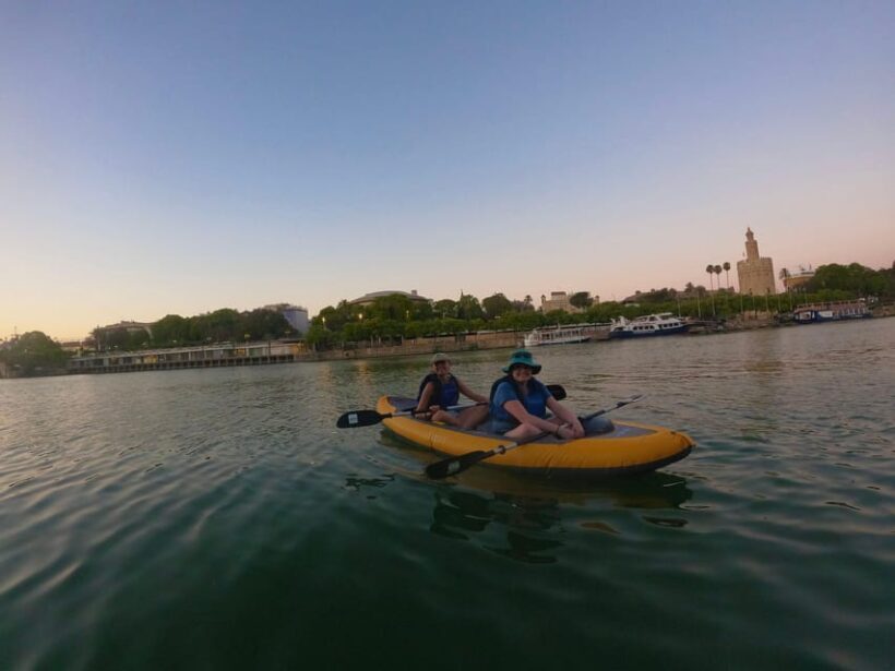 Sunset Kayak: Historic Seville, Triana and La Cartuja - Sunset Kayak: Historic Seville, Triana and La Cartuja
