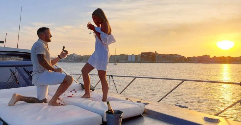 Sunset on a boat with cava included - An In-Depth Look at the Experience
