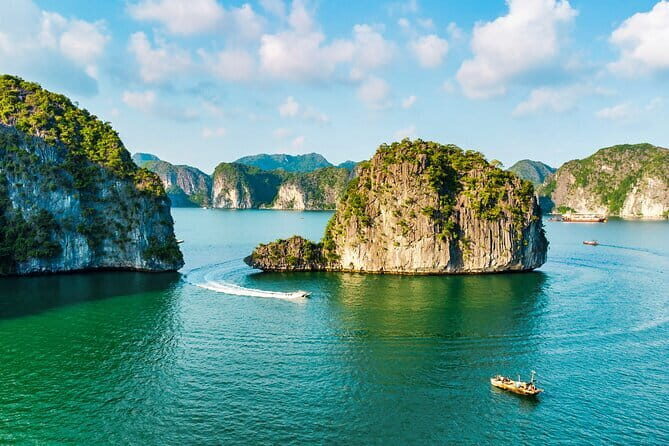 Sunset on Lan Ha Bay to Viet Hai Village to Viewpoint Ha Long Bay - An In-Depth Look at the Itinerary