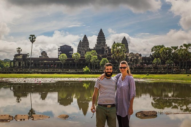Sunset or sunrise bicycle tour around Angkor Wat and nearby temples - The Sum Up